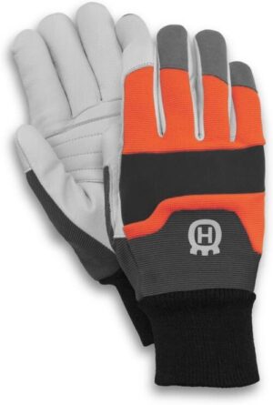 The 7 Best Chainsaw Gloves For Maximum Protection (Reviews & Guide ...